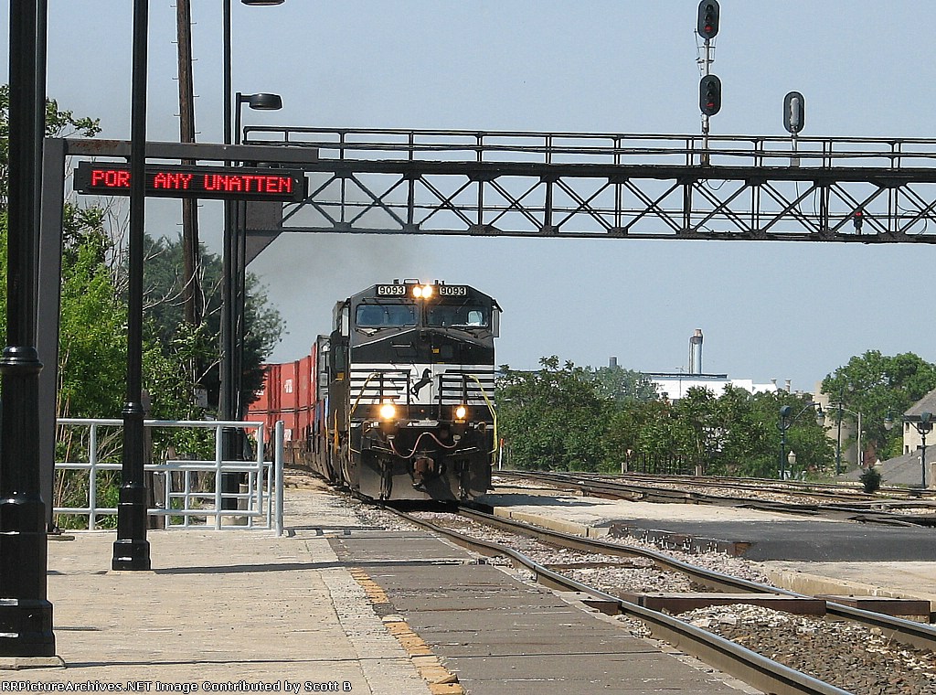 NS 9093 I cant get away from them